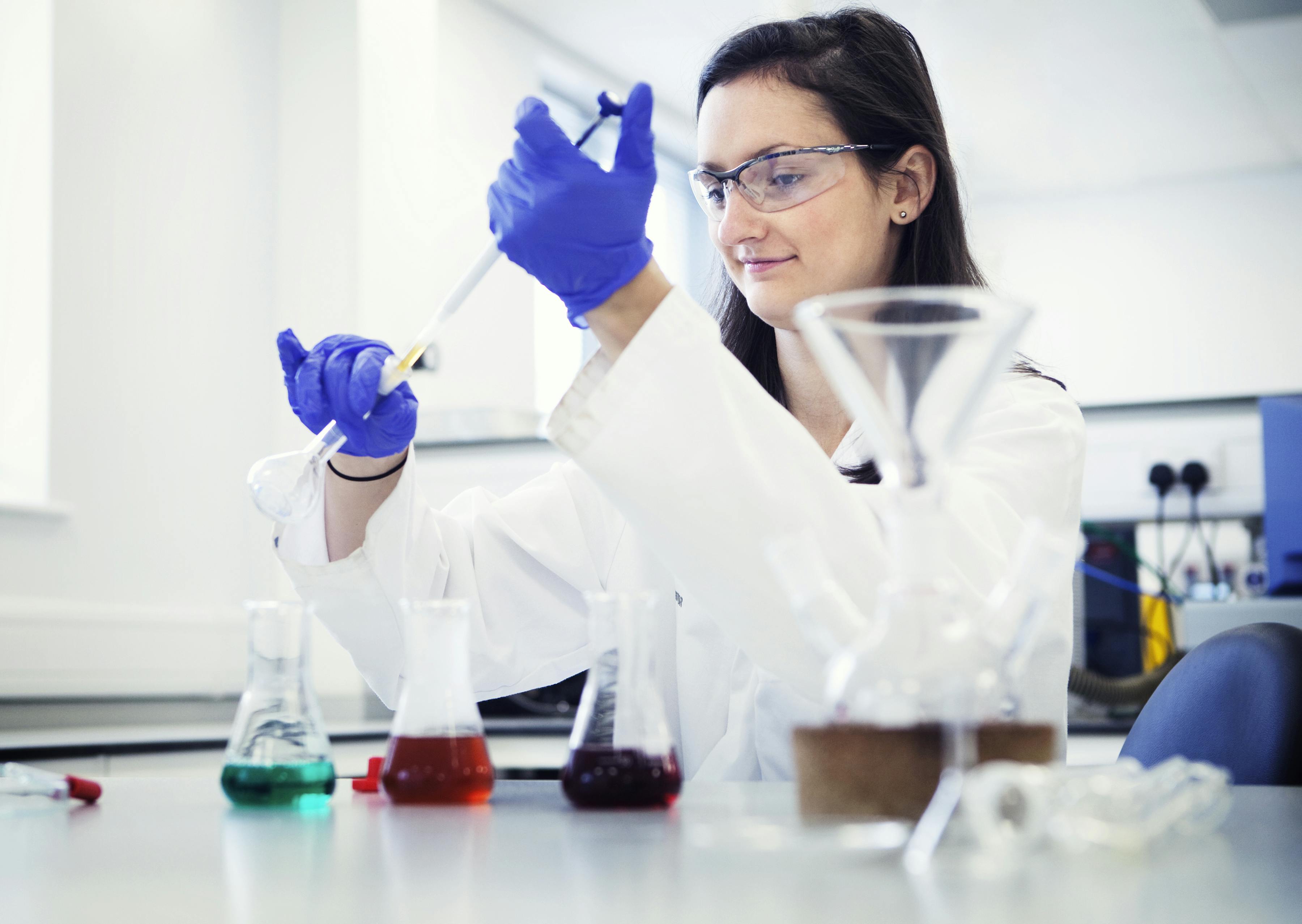 High-Performance Polymers explained (part 1) - Victrex