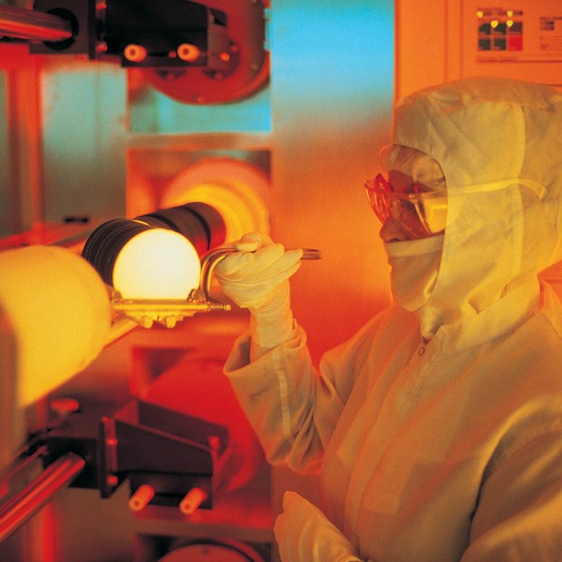 PEEK polymers for Electronics - Victrex